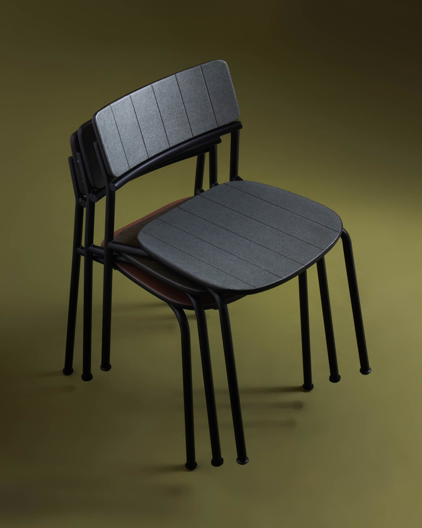 Leaden Chair – MORE